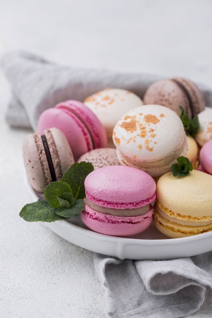 Rețetă de Macarons, desertul franțuzesc de care nu te poți sătura. Un ...