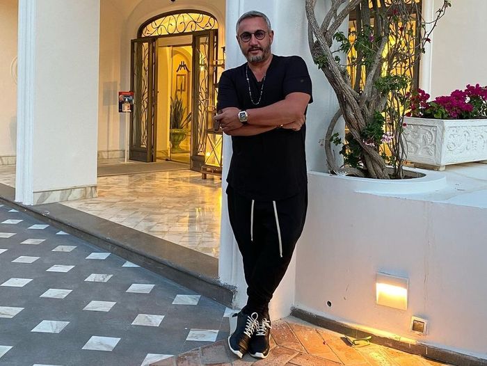 Cine este Joshua Castellano. „Familia mea m-a învățat să am coloană ...