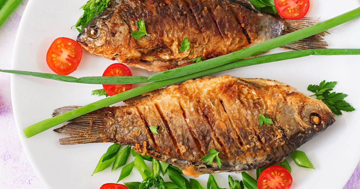 Rețeta de Crap prăjit în unt, potrivită pentru superstițiile de ...