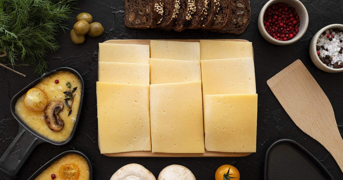 Cu ce se mănâncă brânza raclette - KFetele