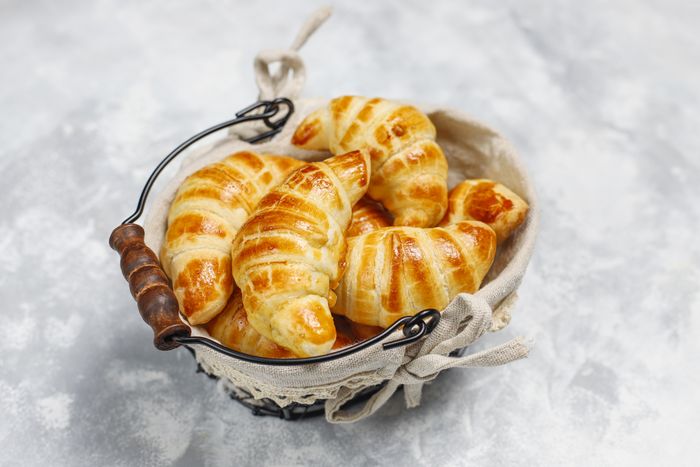 Croissante cu unt. O simfonie a gusturilor și texturilor crocante ...
