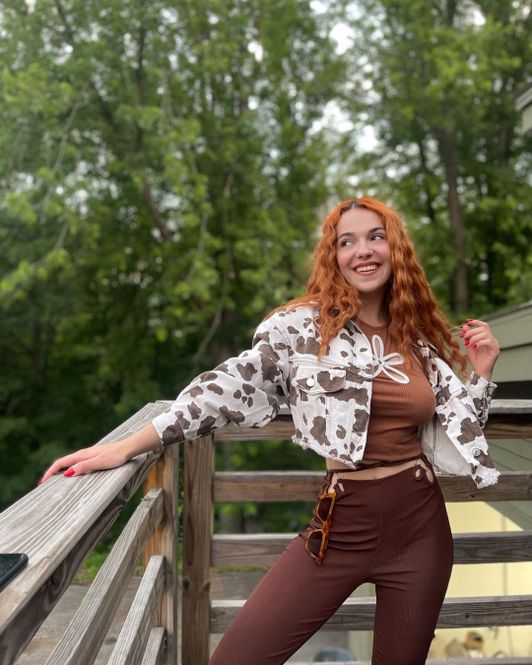 Cine este Iris Caba, concurenta de la „Bravo, ai stil!” sezonul 8. “Am ...