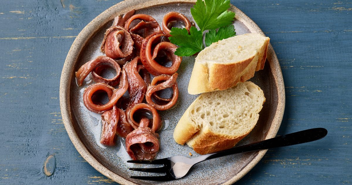 Ce este anșoa și la ce se folosește. Este un ingredient de bază în ...