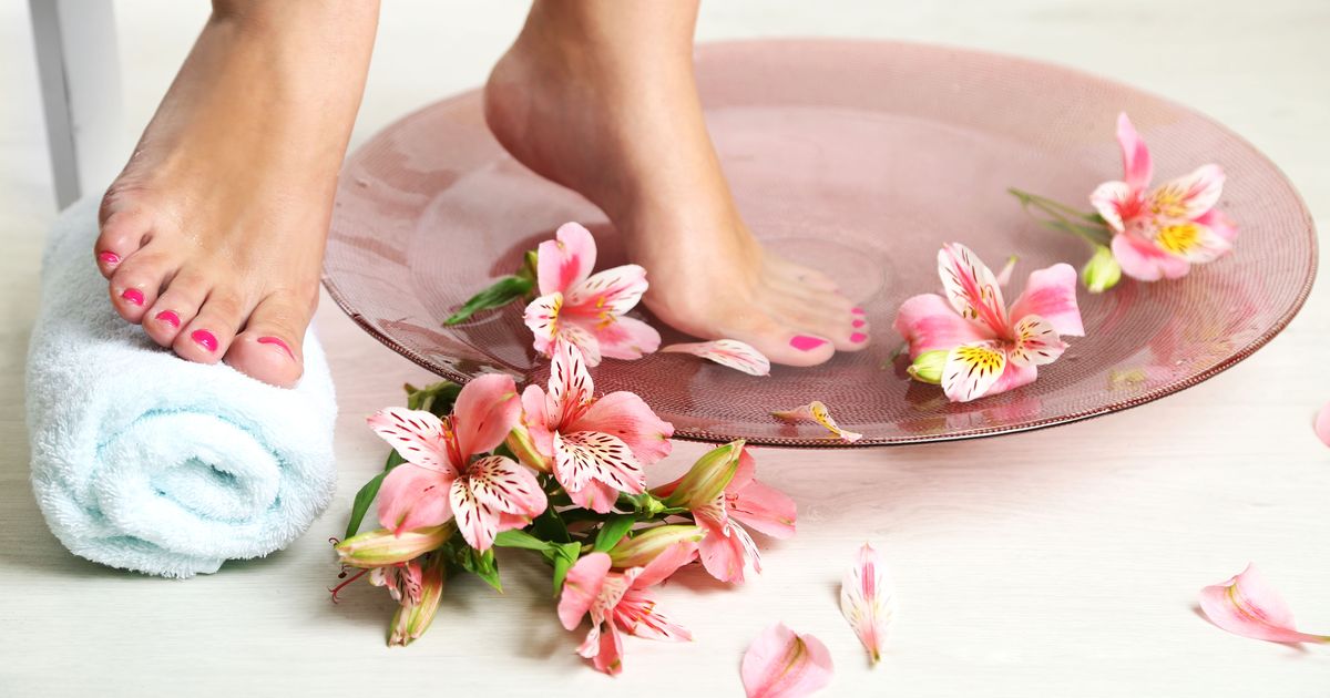 Hidratarea picioarelor acasă. Ia-ți o pauză și răsfață-ți picioarele cu ...