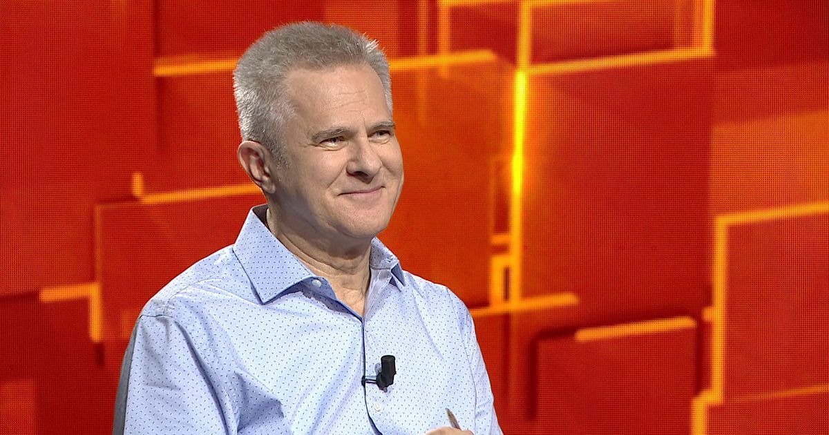 Cine este Doru Octavian Dumitru. „Abia acum simt că am o căsnicie ...