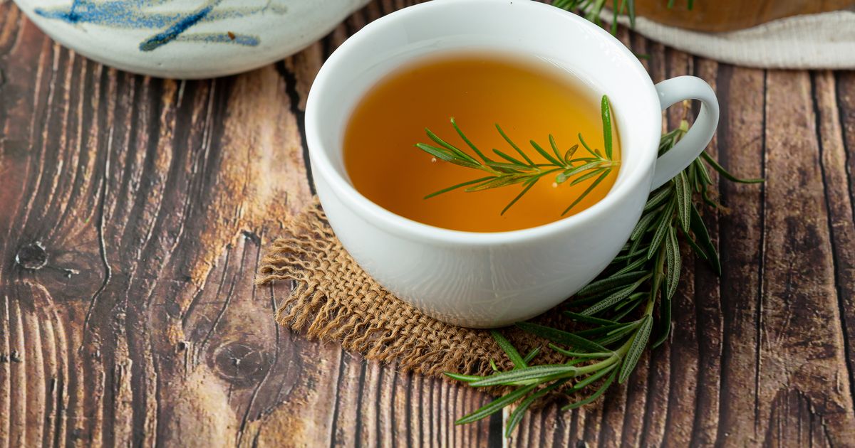 10 motive pentru a bea ceai de rozmarin zilnic. Ghid detaliat despre ...