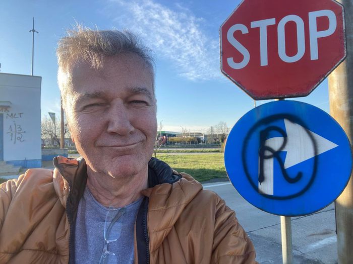 „Melodia cu inelul a făcut atâția bani pentru Holograf, încât mi-am ...