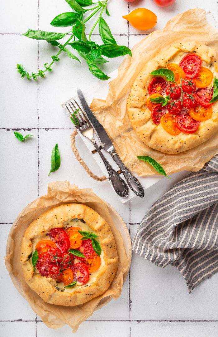 Galette cu roșii și brânză ricotta. Un gust variat al roșiilor de ...