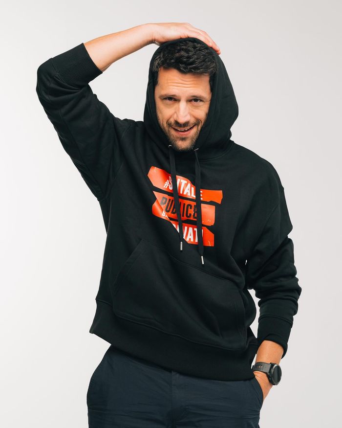 „Mă furnica în spatele ochiului! Mă durea capul foarte tare și ...