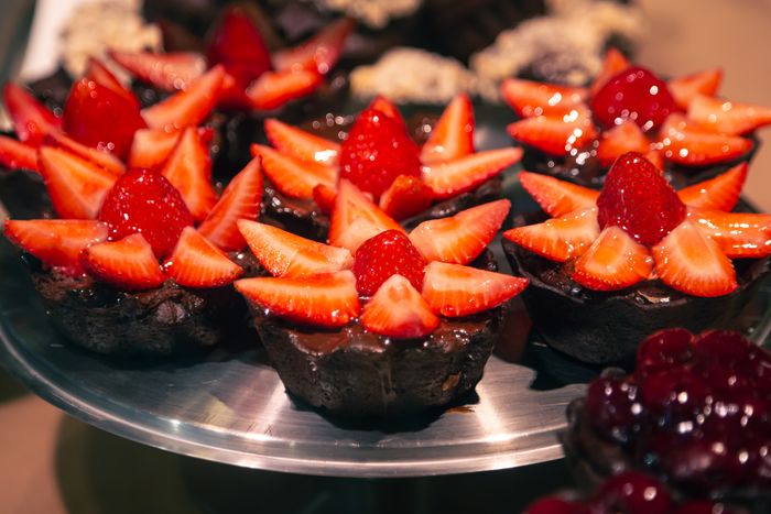 10 fructe cu conținut scăzut de carbohidrați care nu îți vor crește ...