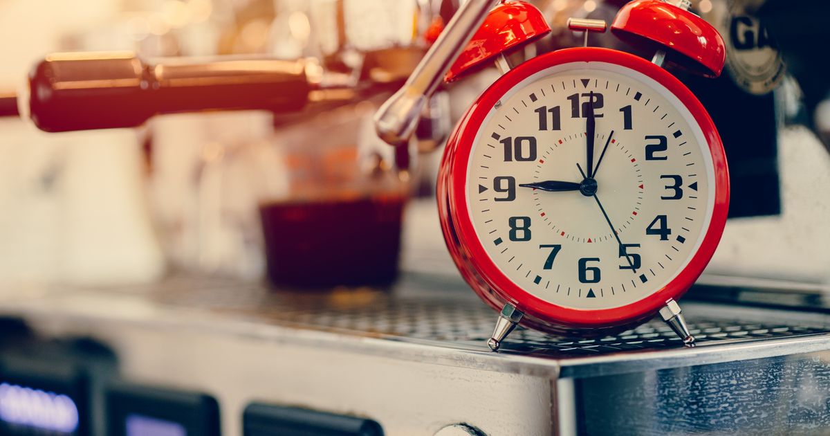 Ce mesaje îți transmite Universul când vezi ore fixe - KFetele