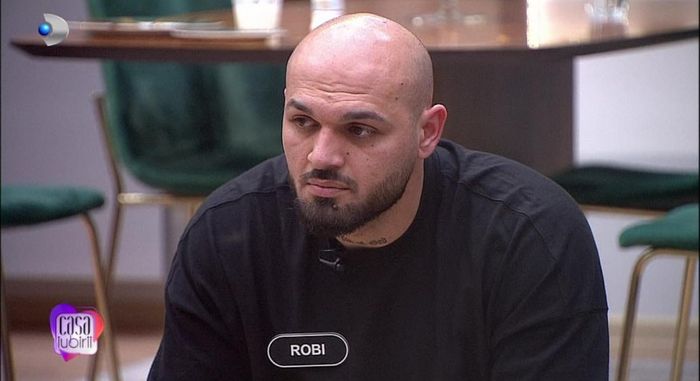 Virginia a izbucnit în lacrimi după ce Roberta a zis că Robi i-a făcut ...