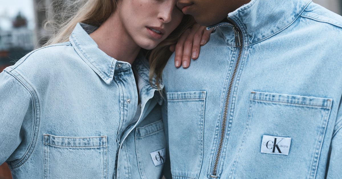 Redefinirea denimului în colecțiile de primăvară. Simbol al eleganței ...