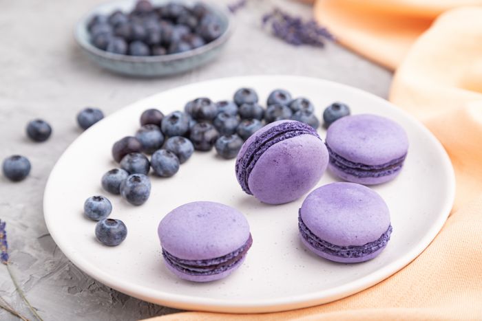 Macarons mov cu cremă de afine. Un plus de culoare și rafinament! - KFetele