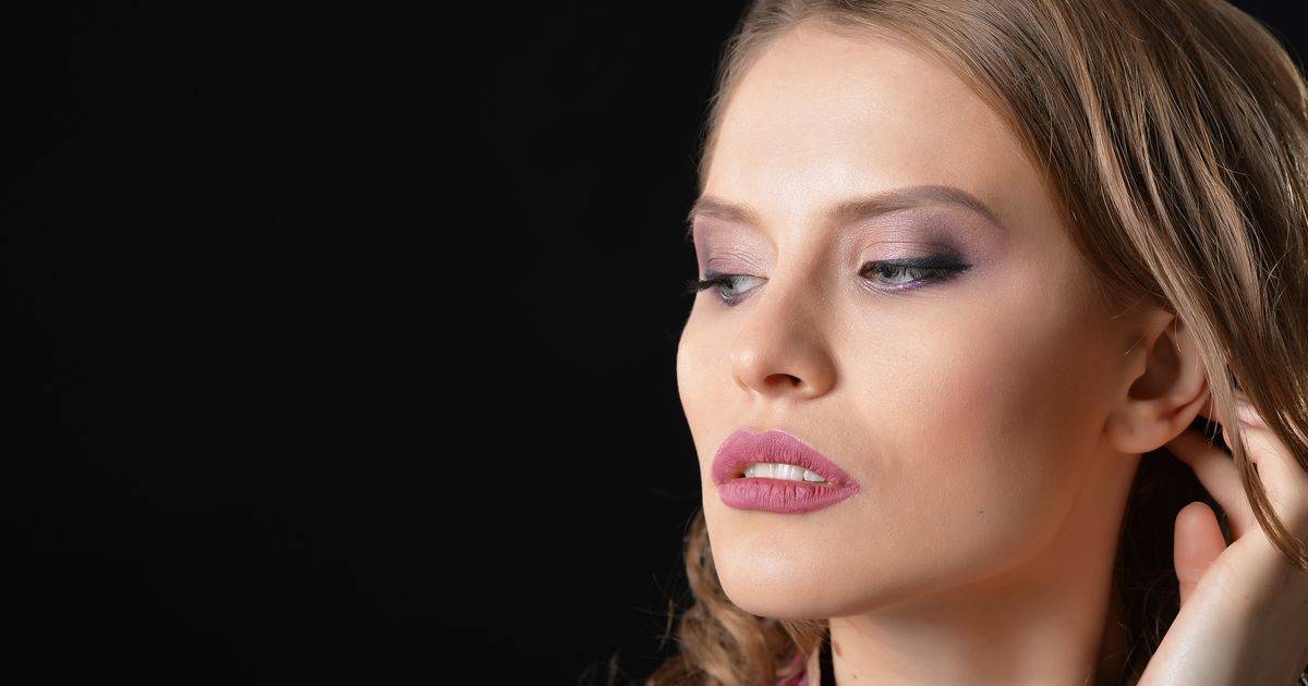 Ce machiaj să alegi pentru o rochie roz. 5 idei de machiaj cu care vei ...