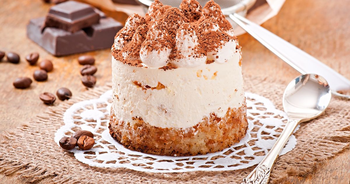 Mini Tiramisu. Servește-l pentru a încheia mesele de zi într-un mod ...