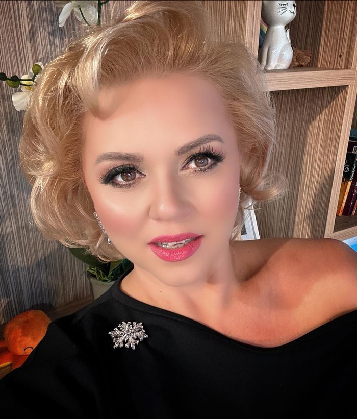 Cum arată sărbătorile de iarnă în familia Corneliei Rednic și ce ...
