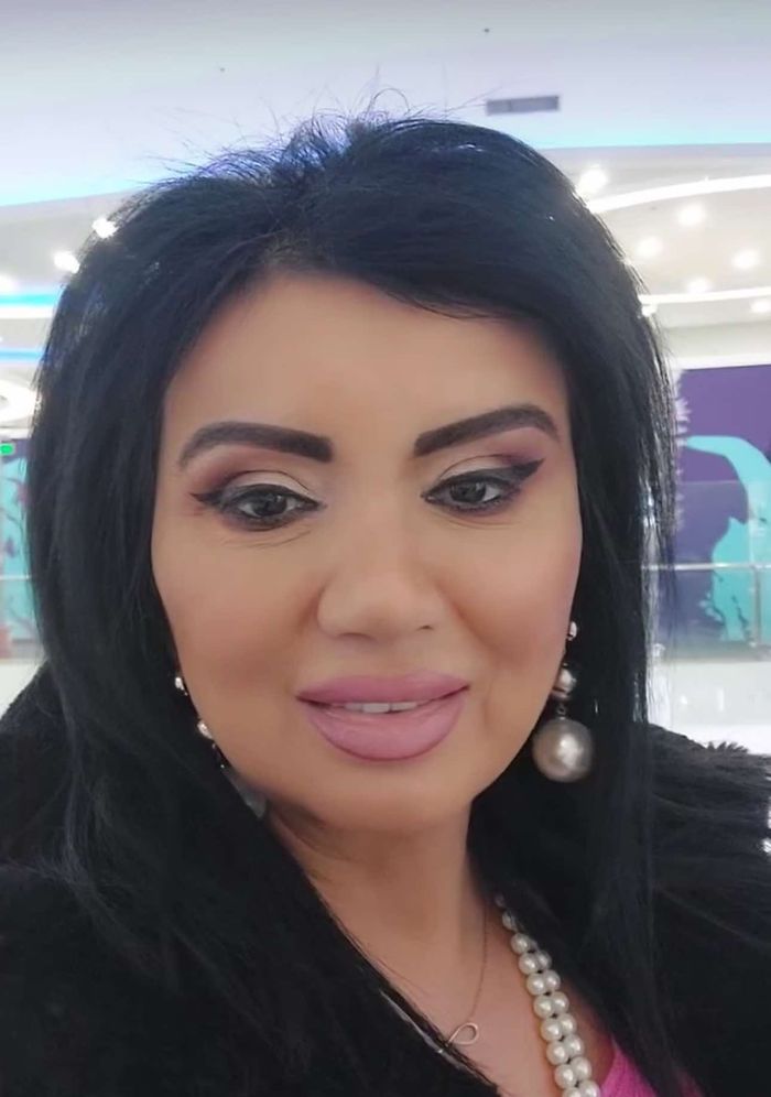 Adriana Bahmuțeanu nu și-a văzut copiii de sărbători! Vedeta TV nu știe ...