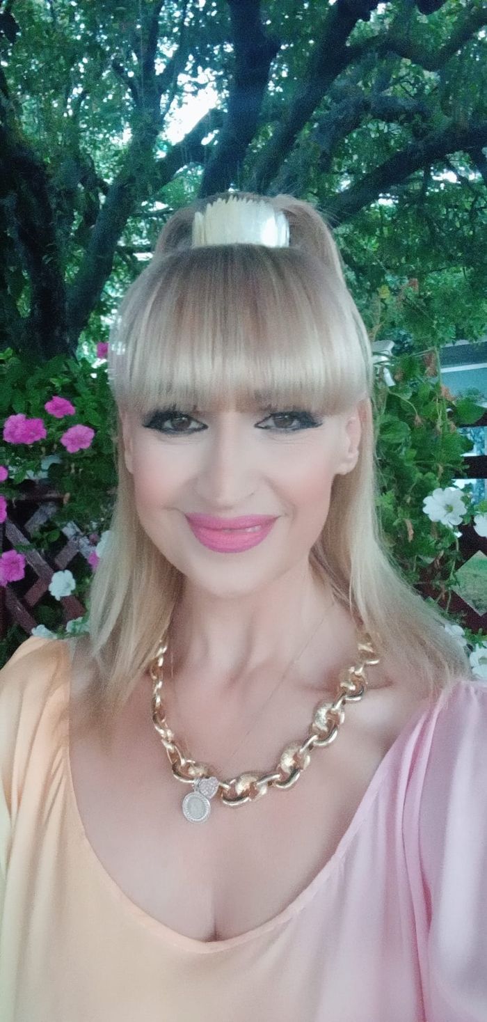 Simona Florescu și Ioana Dichiseanu, secrete din alimentația lor. Ce au ...