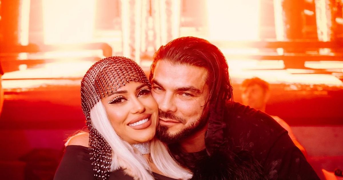 Cine este Joseph, soțul Andei Adam. "Mi-a lăsat numărul la recepție, el e francez și e romantic ...