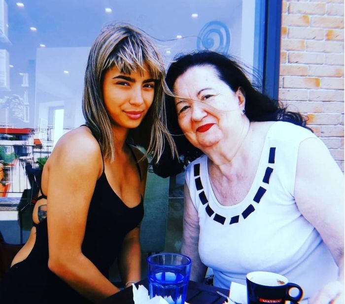 Cine este Călina Dumitrescu, fiica Catincăi Roman. „Peste cinci ani, mă ...