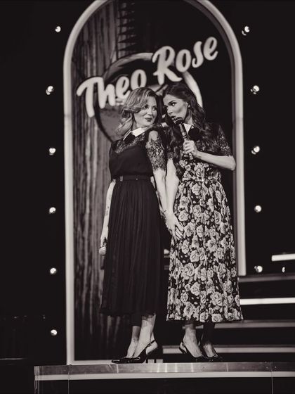 Theo Rose, anunț trist pentru fanii săi! Ce le-a transmis artista ...