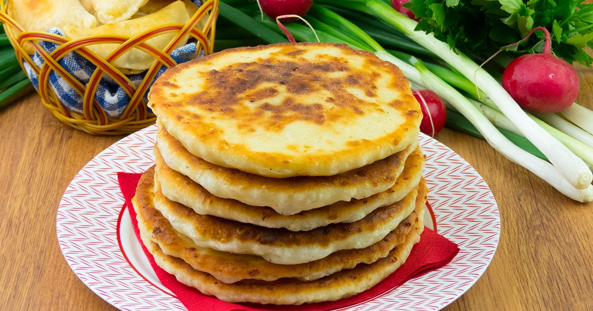 Turte cu brânză şi iaurt. Un deliciu pentru zilele geroase de iarnă ...