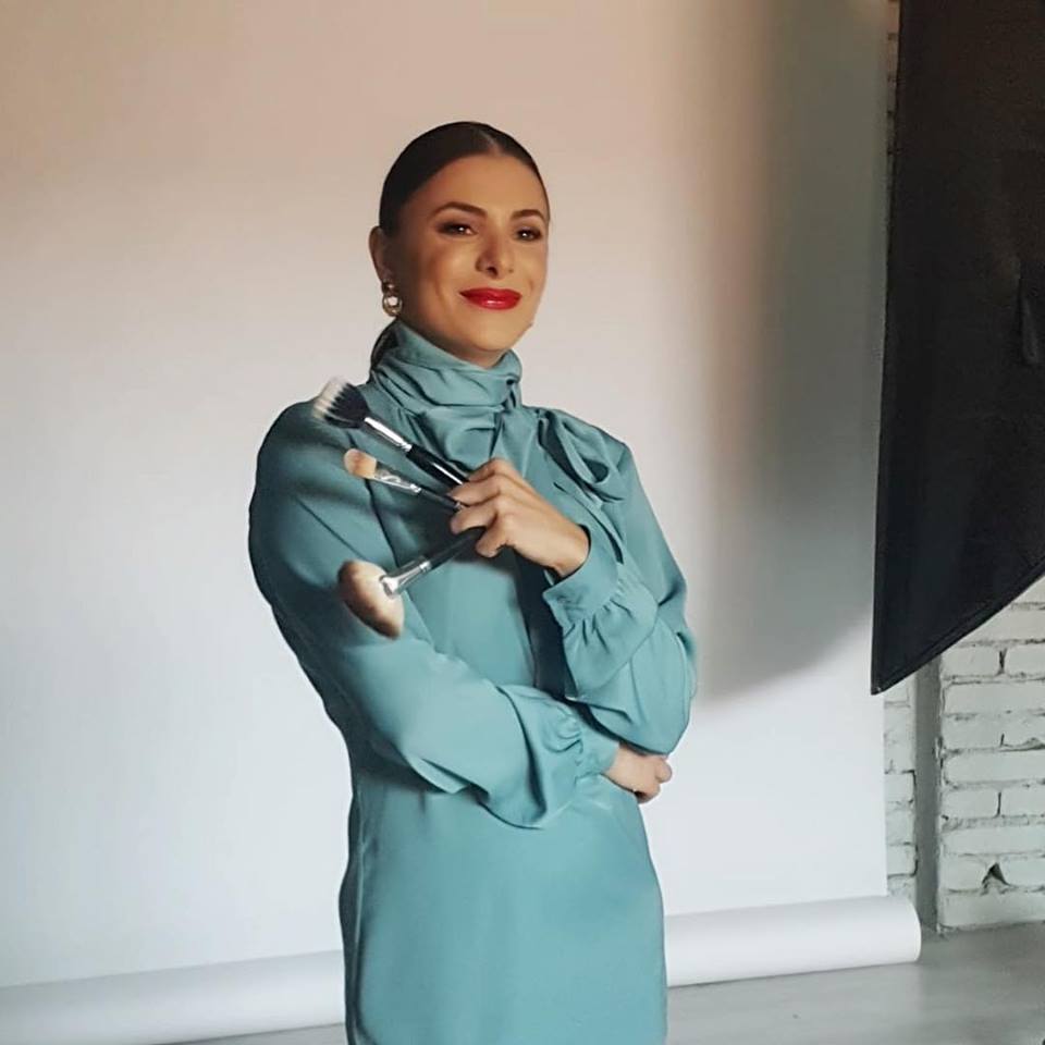 Interviu cu Mihaela Rotaru, specialist make-up and beauty - KFetele
