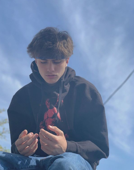 Cum arată la 16 ani Mario Mutu - KFetele