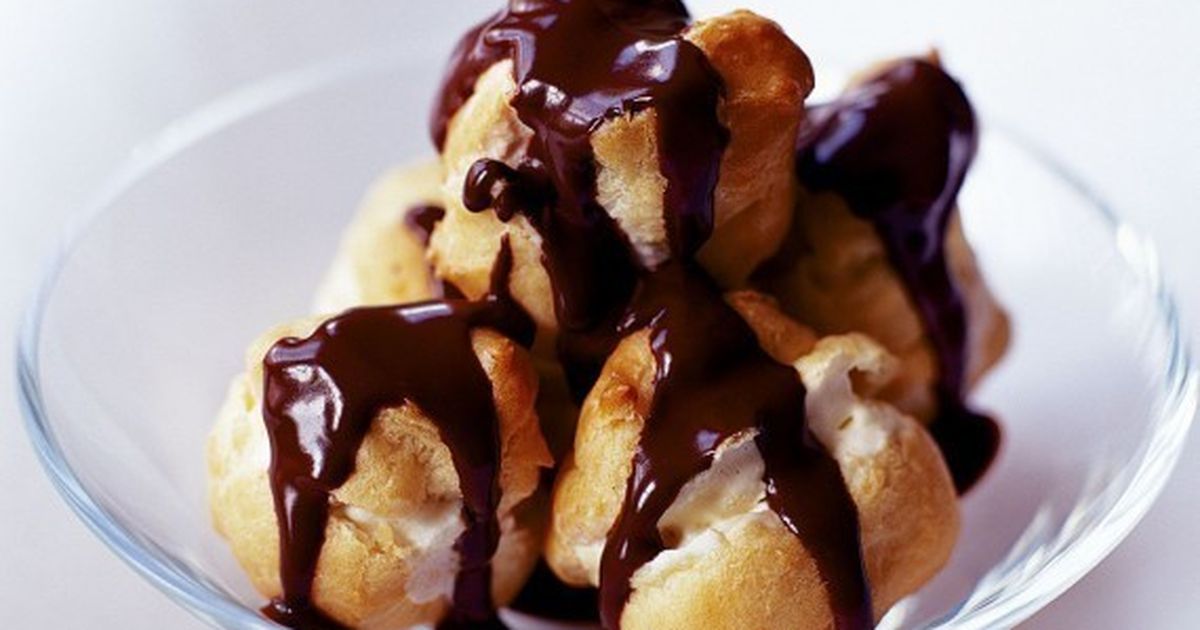 Profiterol cu îngheţată şi glazură de ciocolată şi espresso! - KFetele