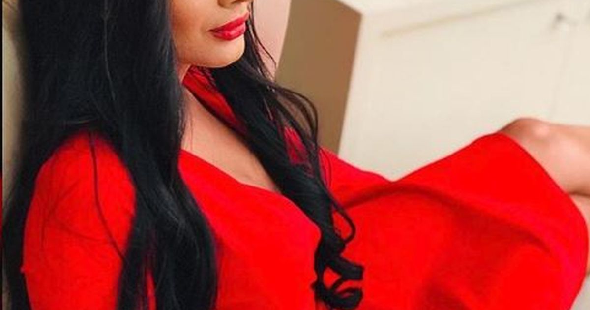 Simina de la Puterea Dragostei s-ar fi îngrăşat peste zece kilograme ...