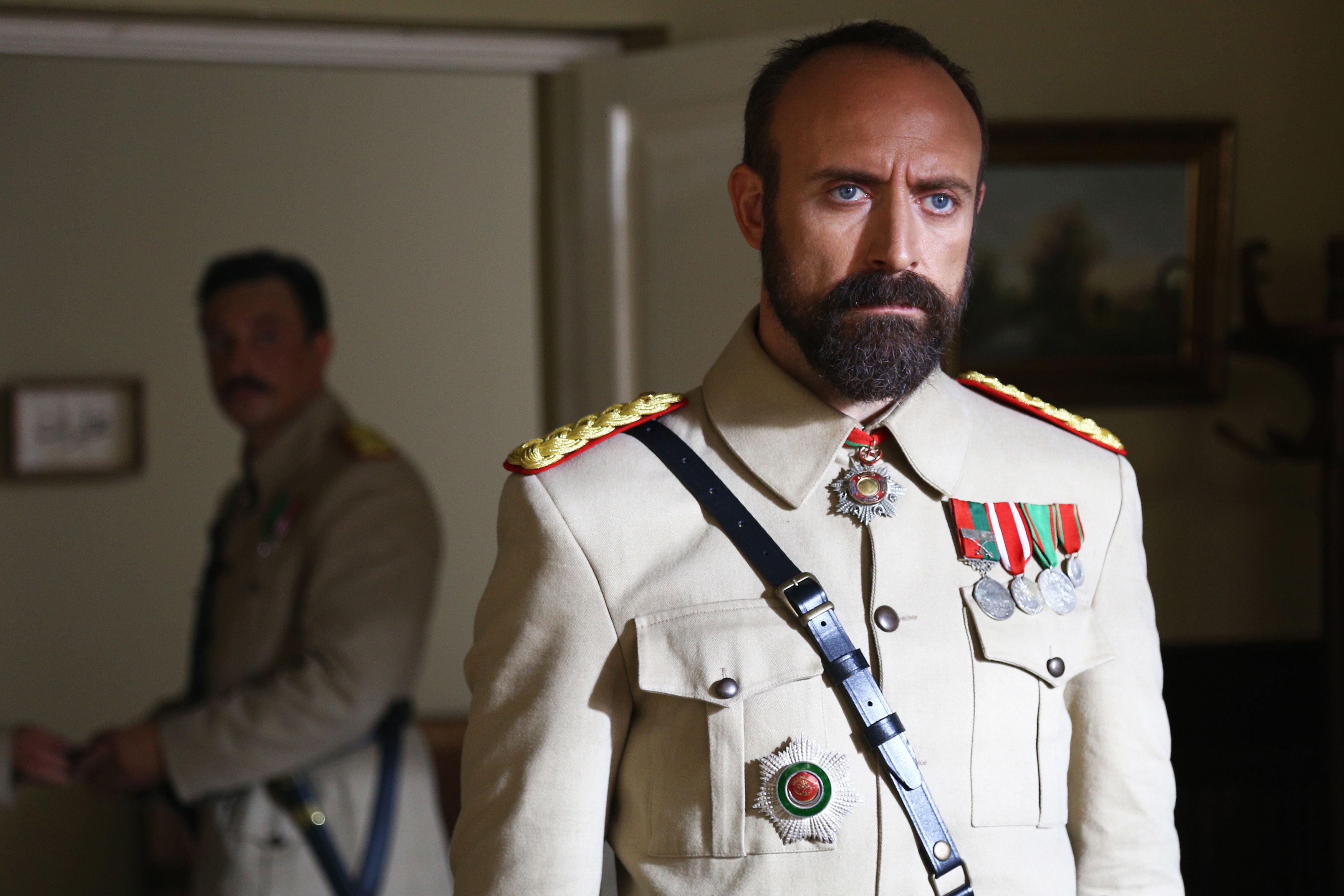 Halit Ergenc, o cariera stralucita! - KFetele