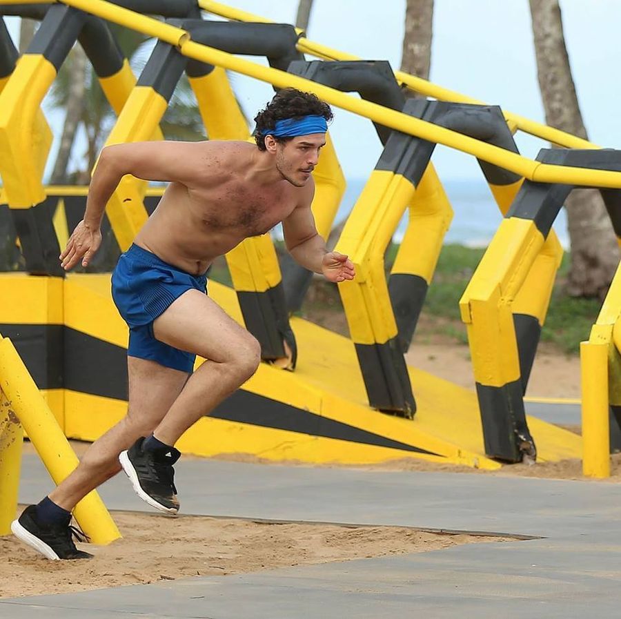 Alex Nedelcu apare într-un videoclip al Antoniei - KFetele