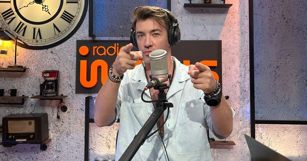 Celebrul ARSENIUM: călătorii exotice si amintiri explozive despre trupa ...