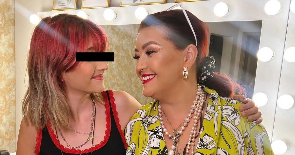 Ce se întâmplă în aceste momente cu Rita, fiica Ronei Hartner! Tânăra de 15 ani refuză să ...