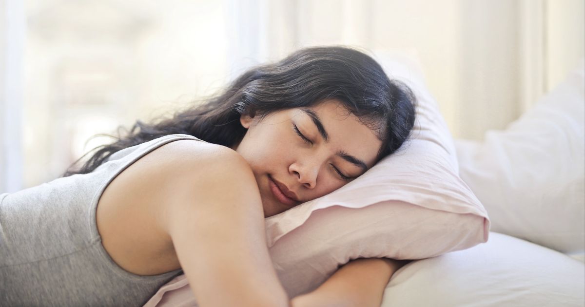 Obiceiuri românești de Sf. Andrei 2023: De ce pun fetele busuioc sub ...