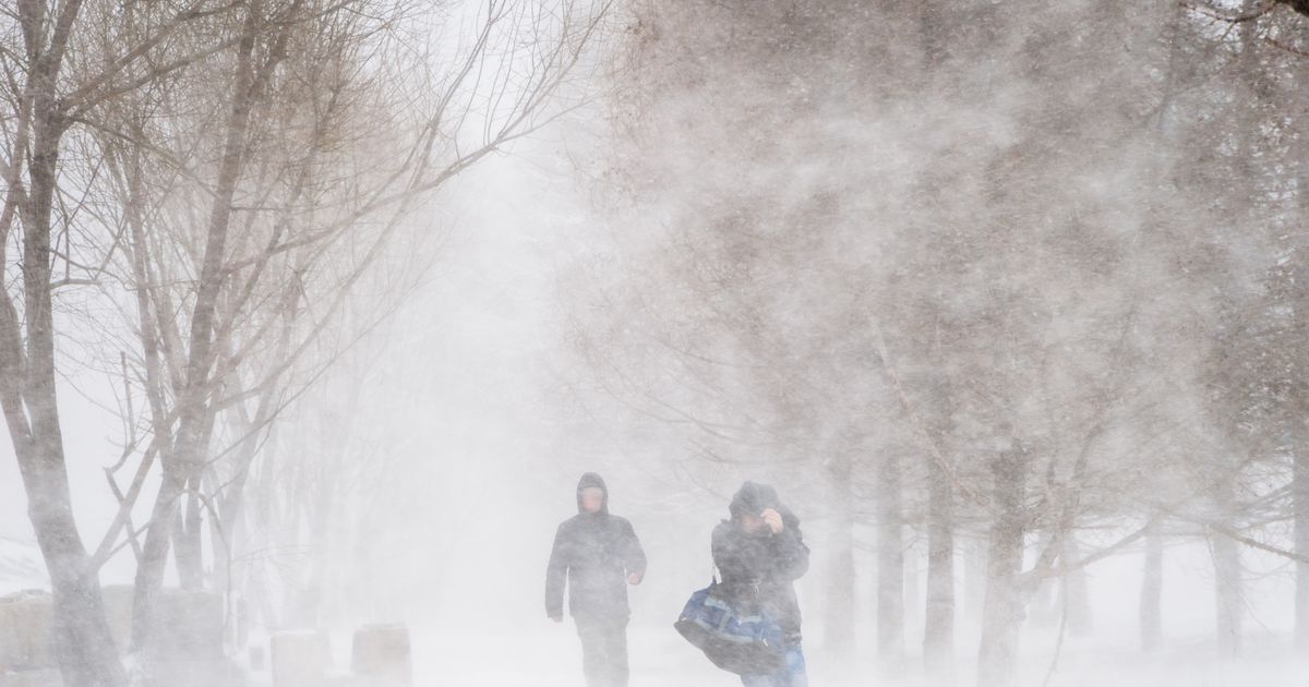 VIDEO Martie cu tornade și troiene de zăpadă în Europa! Chiar dacă este ...
