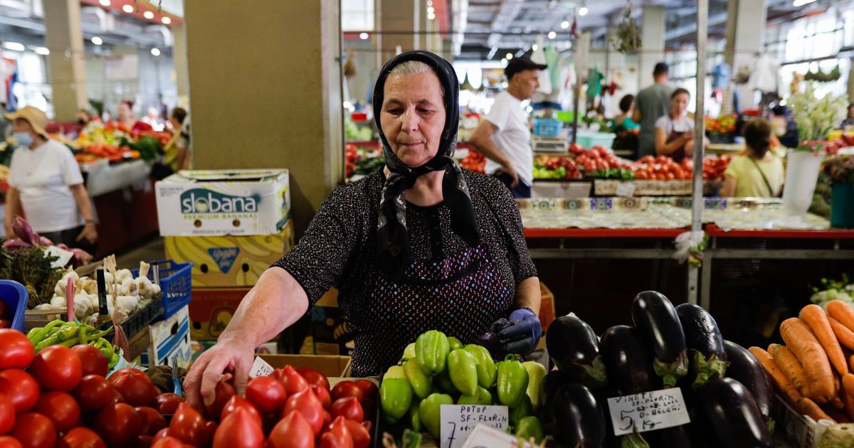 VIDEO Fructe și legume periculos de frumoase! Kilograme de fructe și ...