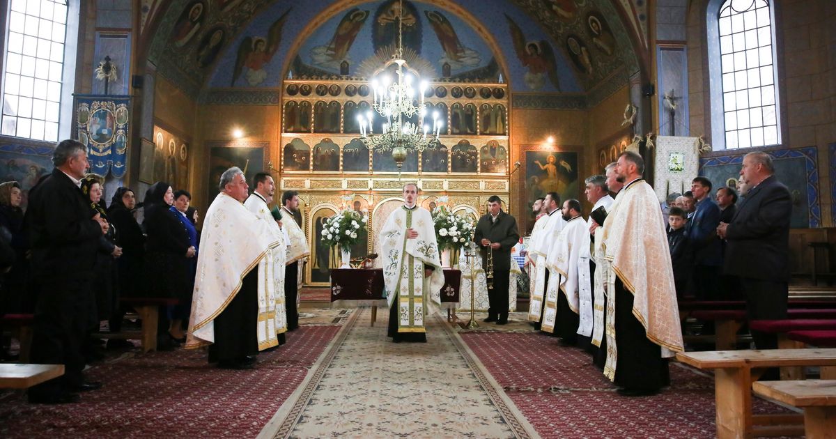 Minivacanță de Rusalii. Angajații beneficiază de zile libere cu ocazia ...