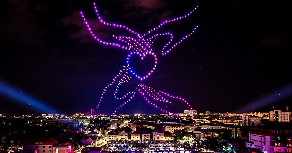 Cine sunt românii din culisele celor mai spectaculoase show-uri de ...