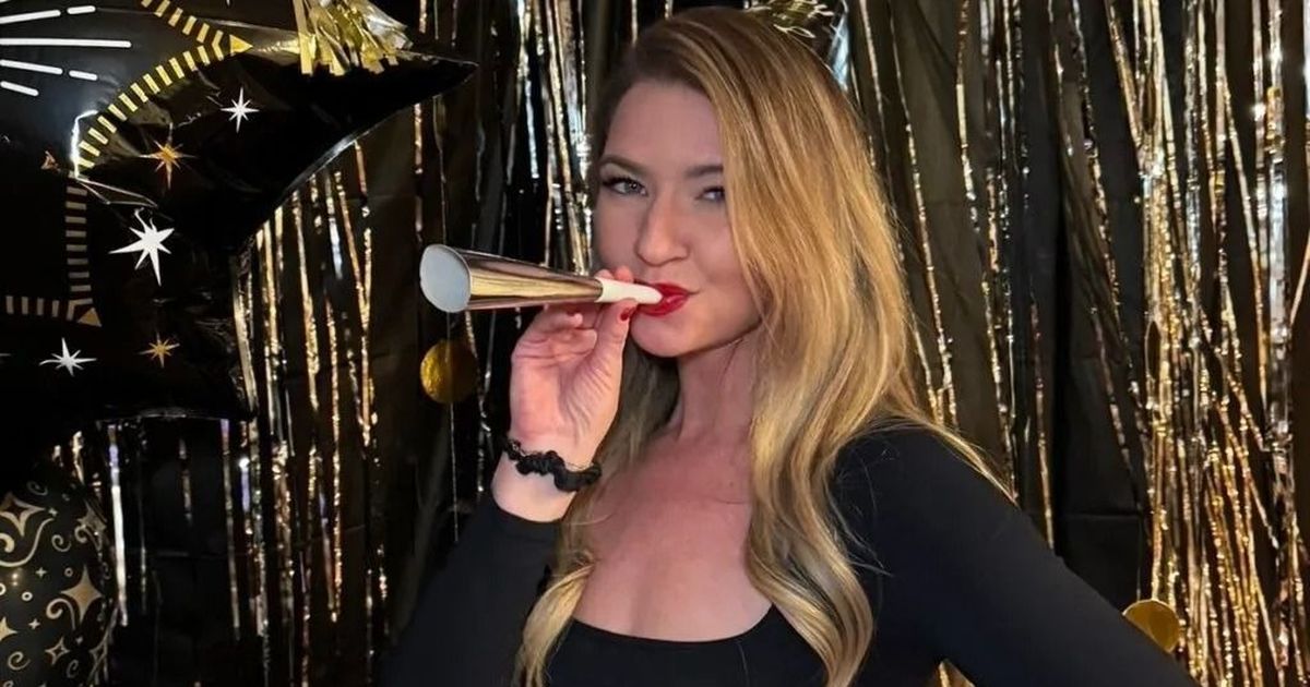 Natalia, o actriță de filme pentru adulți, găsită moartă în vacanța din Costa Rica. Ultimul ei ...