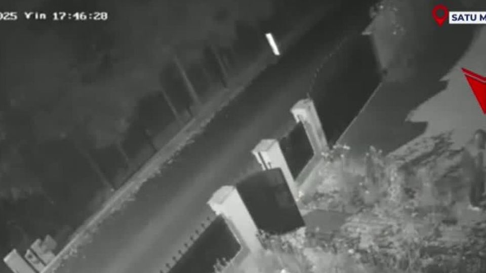 VIDEO Hoț cu bune maniere, surprins în Satul Mare. A furat o bicicletă ...