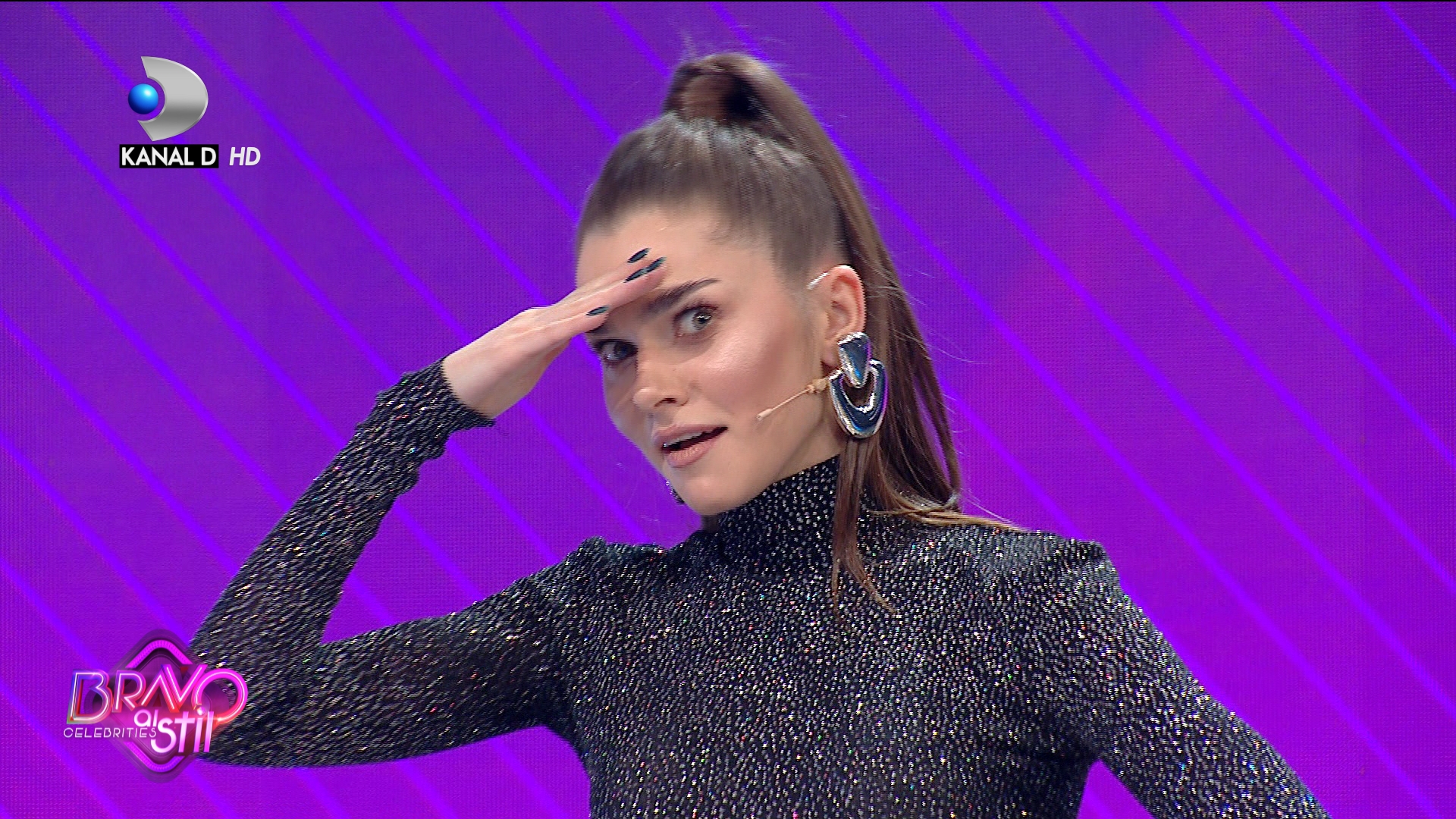 Theo Rose a intrat in show pe propria ei piesa, dar asta nu a scutit-o ...