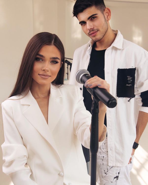 Greşelile pe care le face Theo Rose în relaţia cu iubitul: „De multe ori l-a durut că ...