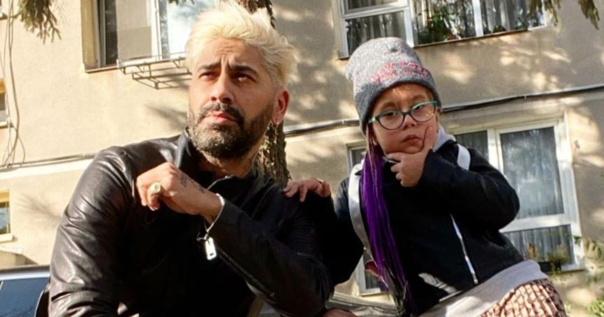 Fiica lui Connect-R apostrofată de copii din cauza etniei sale: „A ...