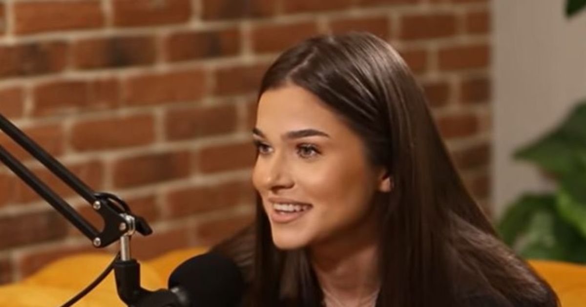 Theo Rose, despre începuturile carierei sale! Cine a ajutat-o pe ...