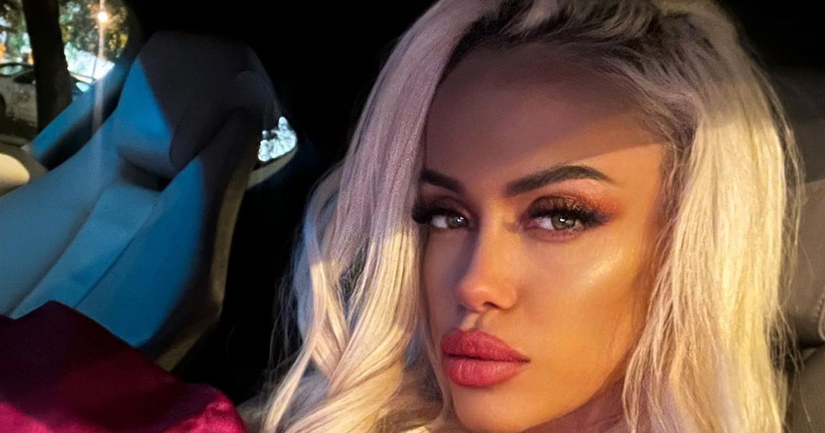 Anda Adam, noi declarații după ce s-a spus că şi-a pus invitaţii să-şi ...