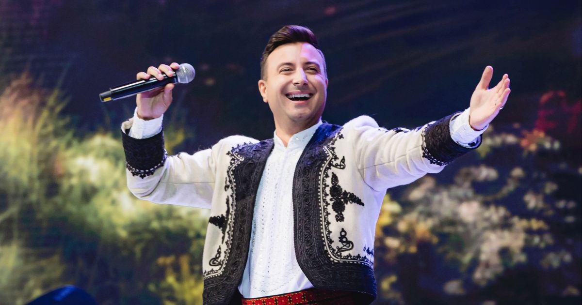 Valentin Sanfira, moment emoționant alături de părinții lui: „Le ...