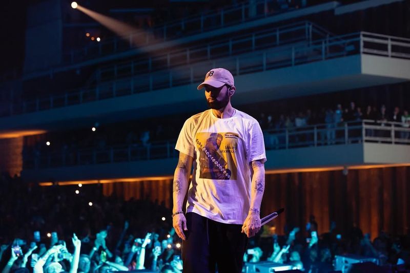 EXPLOZIV! Cine ar putea fi artiștii ofertați de Selly fiecare cu 5 000 000 de euro pentru BEACH ...