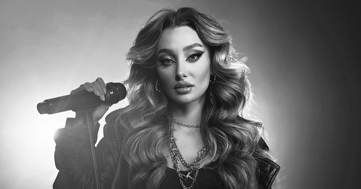 Daria Crișan a lansat prima sa piesă solo. Iată cum suna "Strigă mai ...